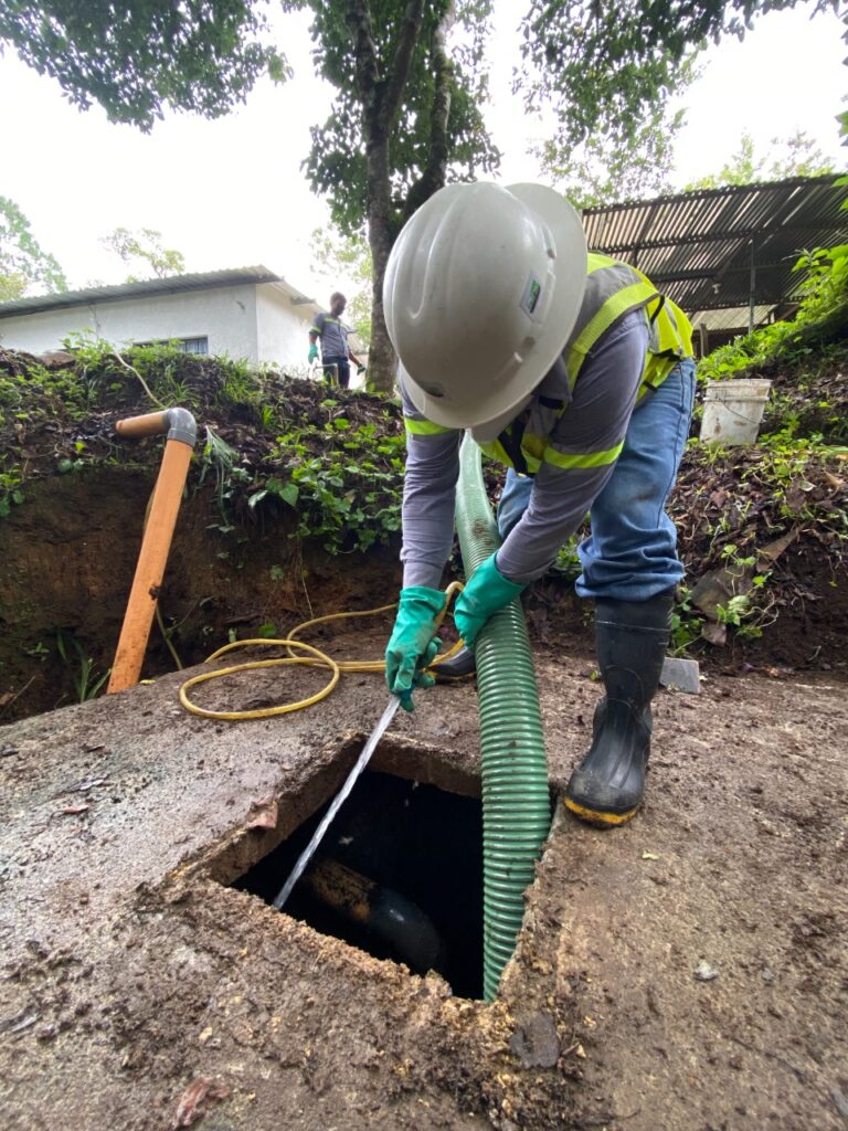 ¿Sabías que existen bacterias benéficas en las Fosas Sépticas? – Corporación San Francisco